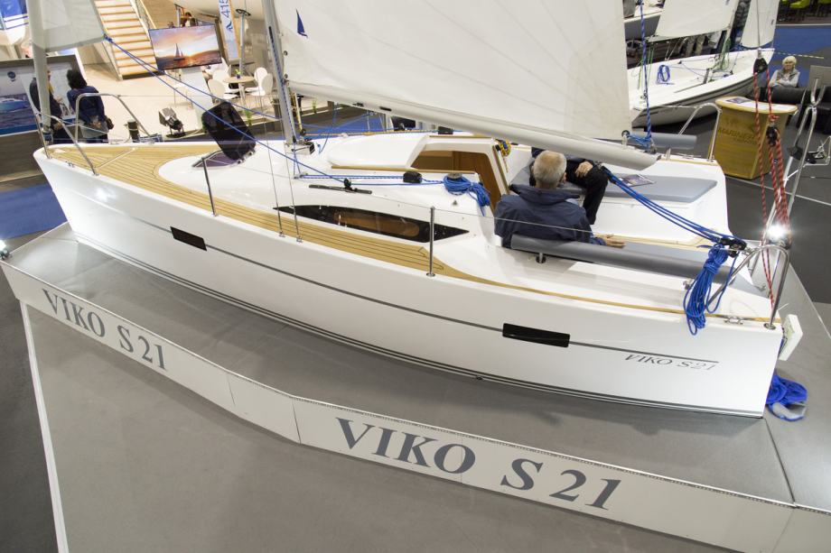 Jedrilica VIKO S 21