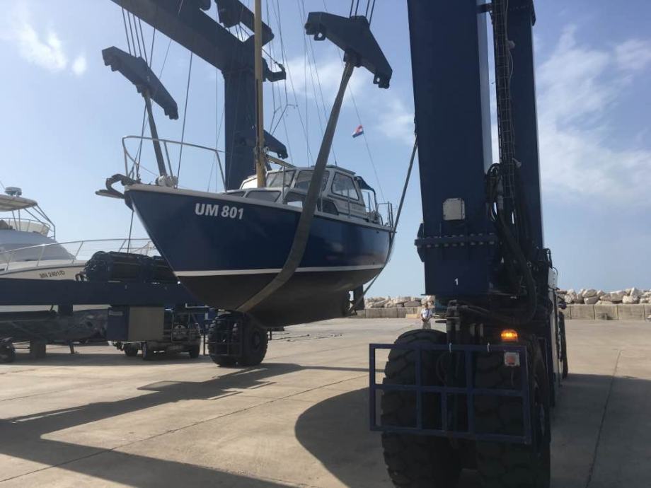 Motor sailer TORTUGA 27