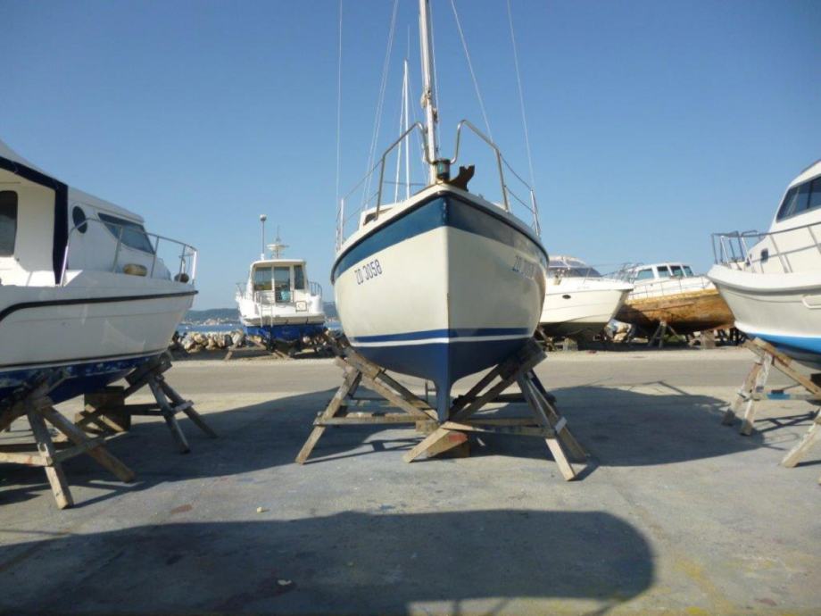 Motorna jedrilica LM24