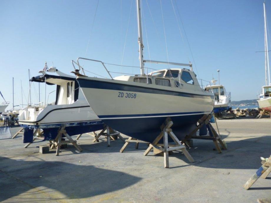 Motorna jedrilica LM24