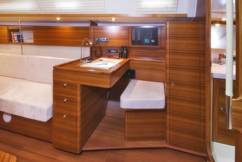 SALONA 41 PERFORMANCE CRUISER NEW, 2015.