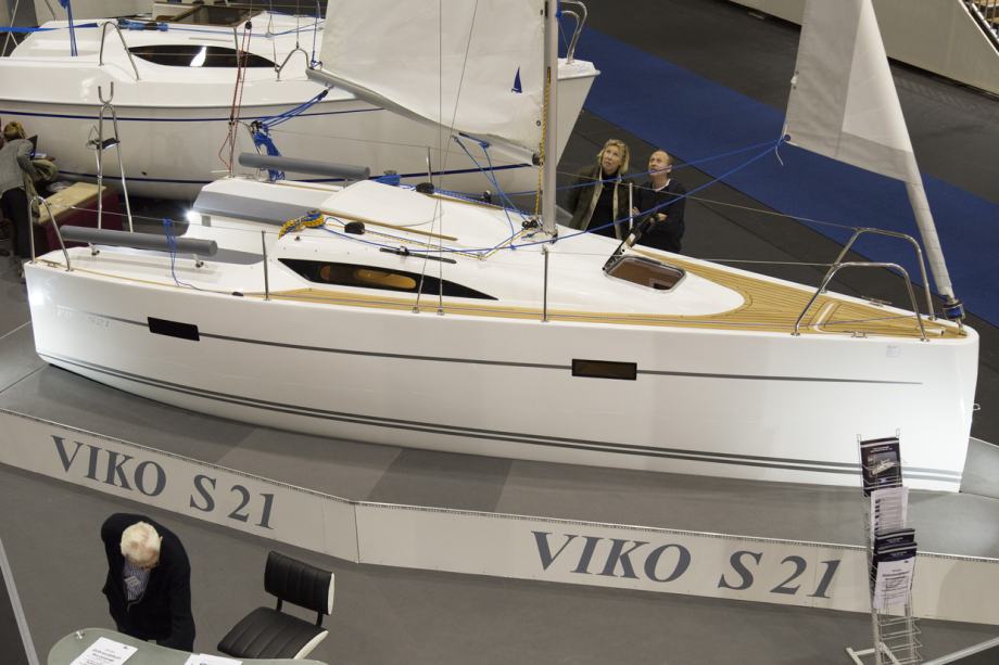 Jedrilica VIKO S 21