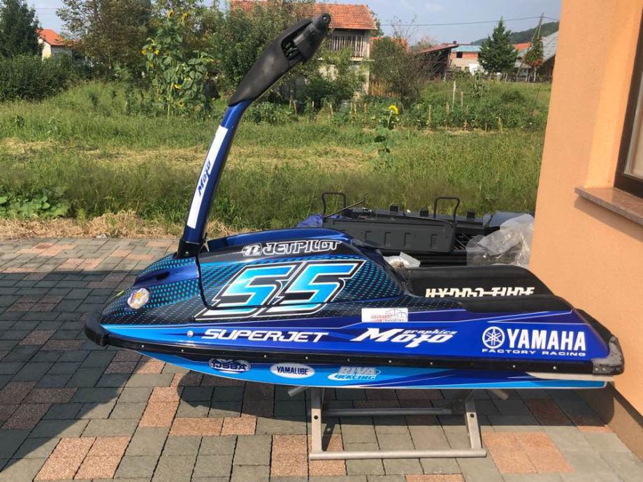 Yamaha Superjet 701 stock