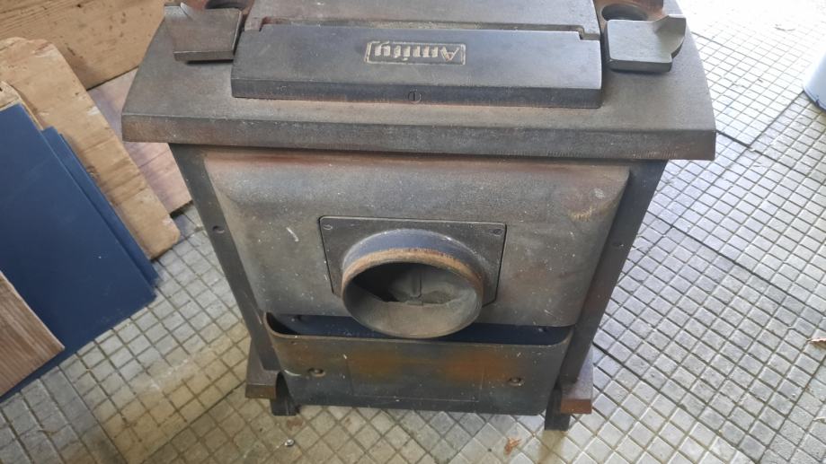 Prodajem gusani kamin