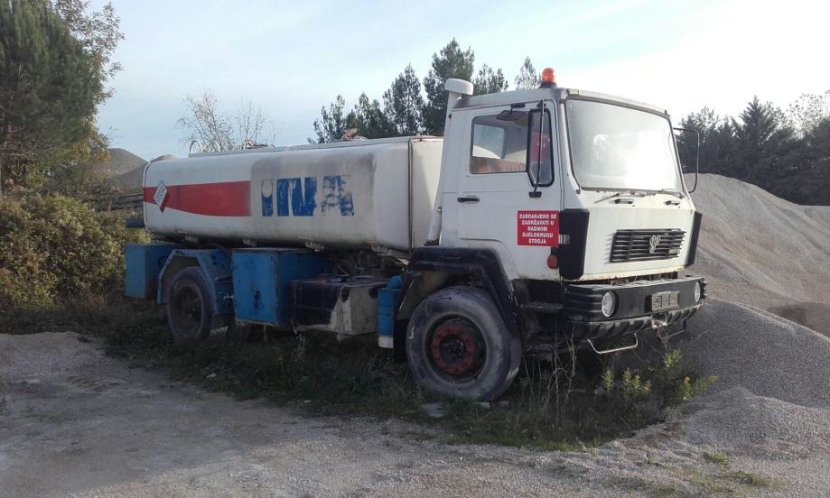 TAM 190 T15 cisterna, 1980 god.