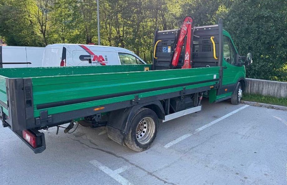 Ford Transit L-4 s kranom, 2015 god.