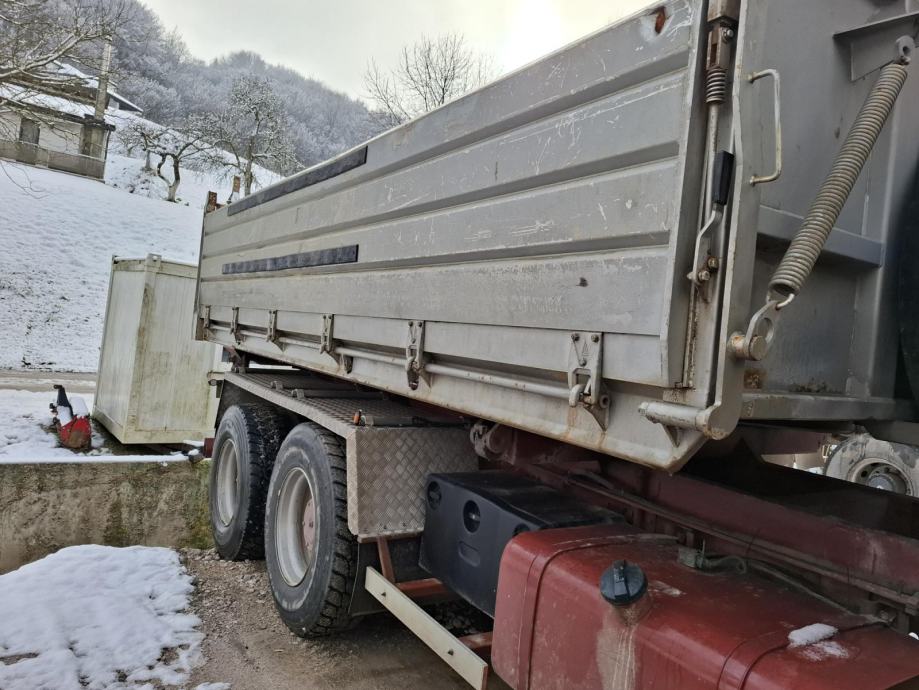 Iveco Eurotrakker MP 260 E 35 , kran. Zamijena za kipera, 2003 god.