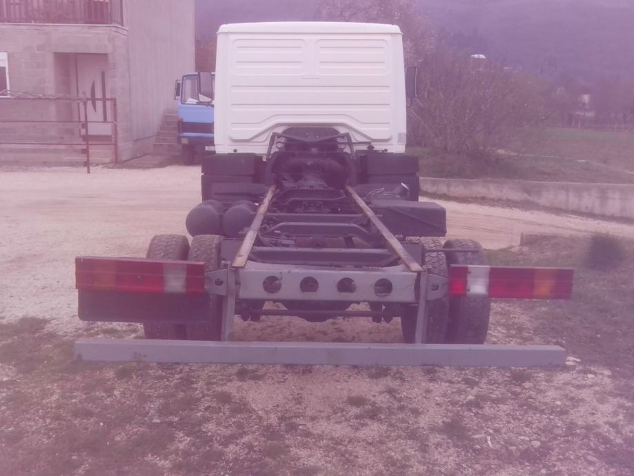 Mercedes 811 eco power pogodan za kipera, 1995 god.