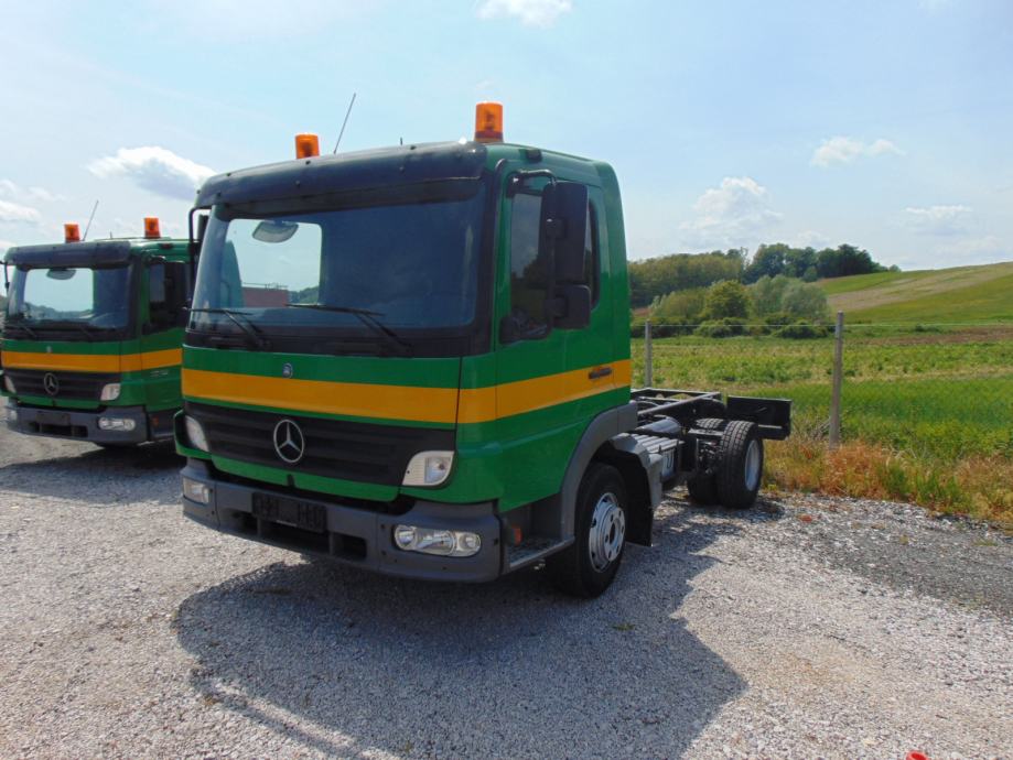 MERCEDES ATEGO 10 18 ŠASIJA, 2005 god.