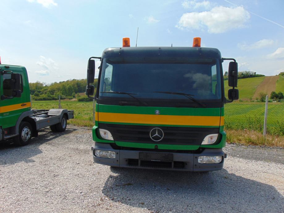 MERCEDES ATEGO 10 18 ŠASIJA, 2005 god.