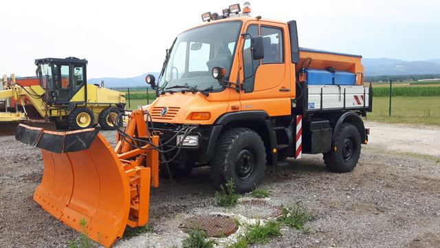 MERCEDES-BENZ UNIMAG U 300 EURO3, 2001 god.