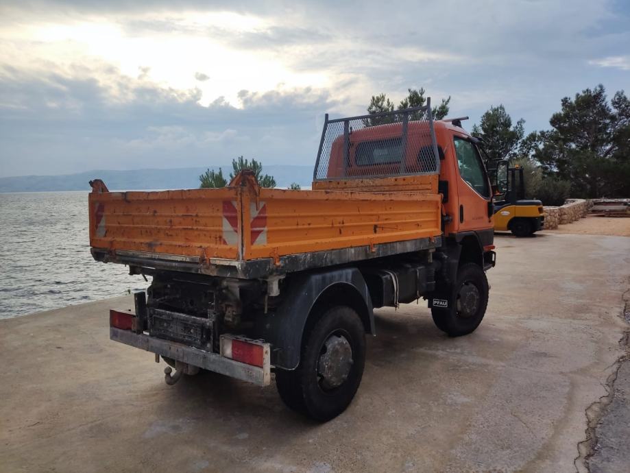 Pfau Rexter Mitsubischi Fuso Canter, 2006 god.