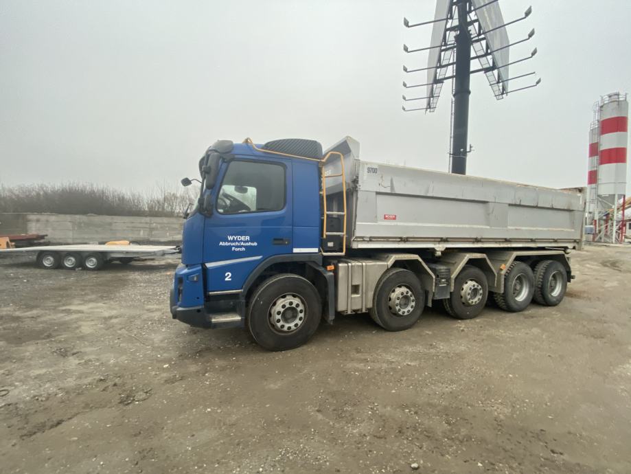 VOLVO FMX500 kiper 5 osovina, retarder, bordmatik, 2011 god.