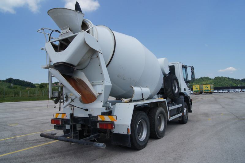 IVECO TRAKKER BETONMIXER C-151545 ITAS-CAS EURO IV (323), 2006 god.