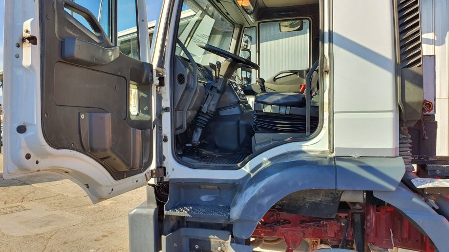IVECO EUROTRAKKER 260E44W 6x6, 2001 god.