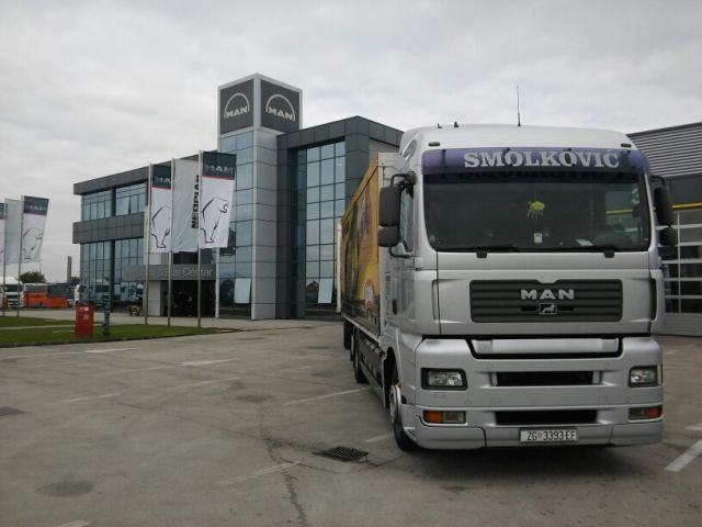 MAN TGA 26.430 6X2-2 LL - za prijevoz pića (getranke), 2006 god.