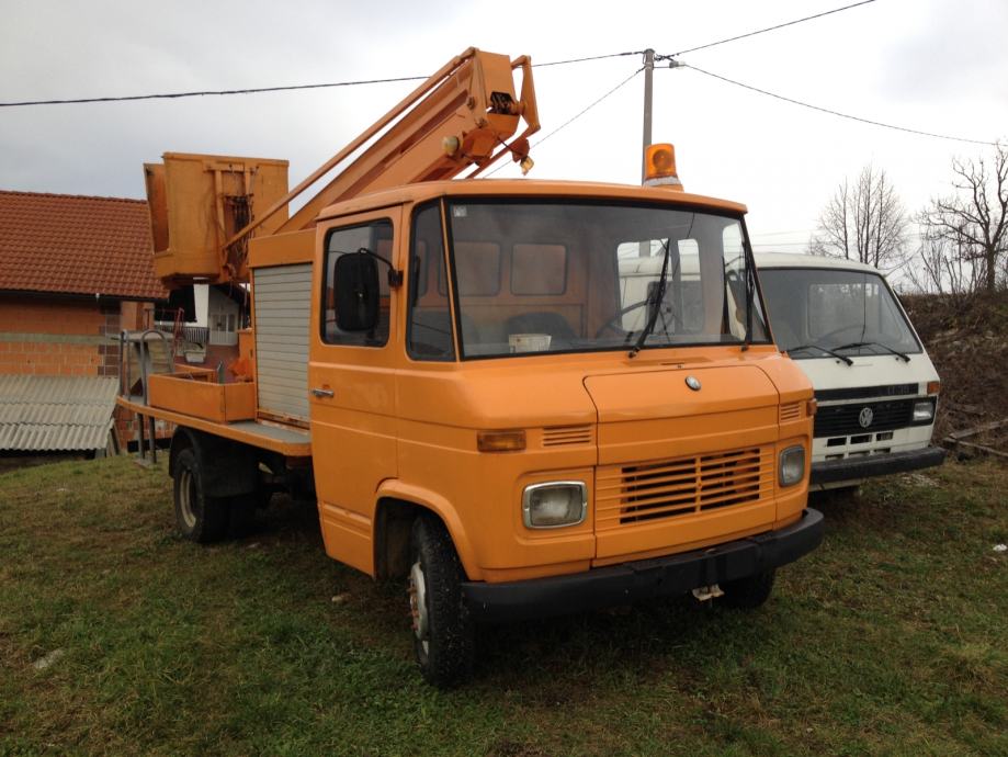 MERCEDES 407 D C-89712, 1978 god.