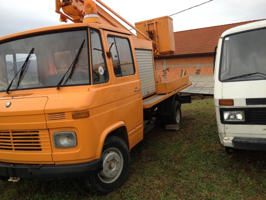 MERCEDES 407 D C-89712, 1978 god.