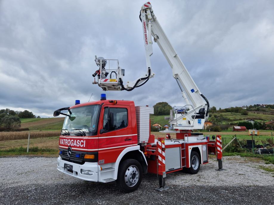 VATROGASNA HIDRAULIČNA PLATFORMA SA KORPOM MECEDES BRONTO SKYLIFT, 2000 ...