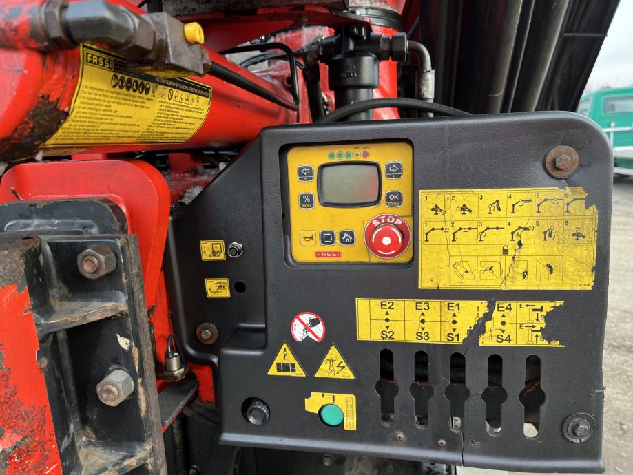 VOLVO FH 500. FASSI 275, 2014 god.