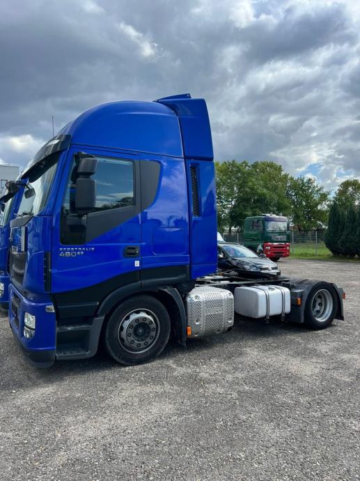 Iveco Stralis 480 Hi-Way mega, RETARDER, 2015 god.