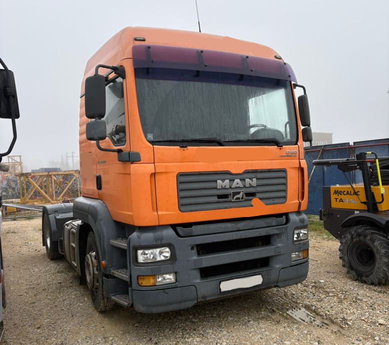 MAN TGA 18.430 4x2 tegljač - nove gume, 2006 god.