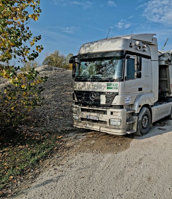 MB AXOR 1843, 2009 god.