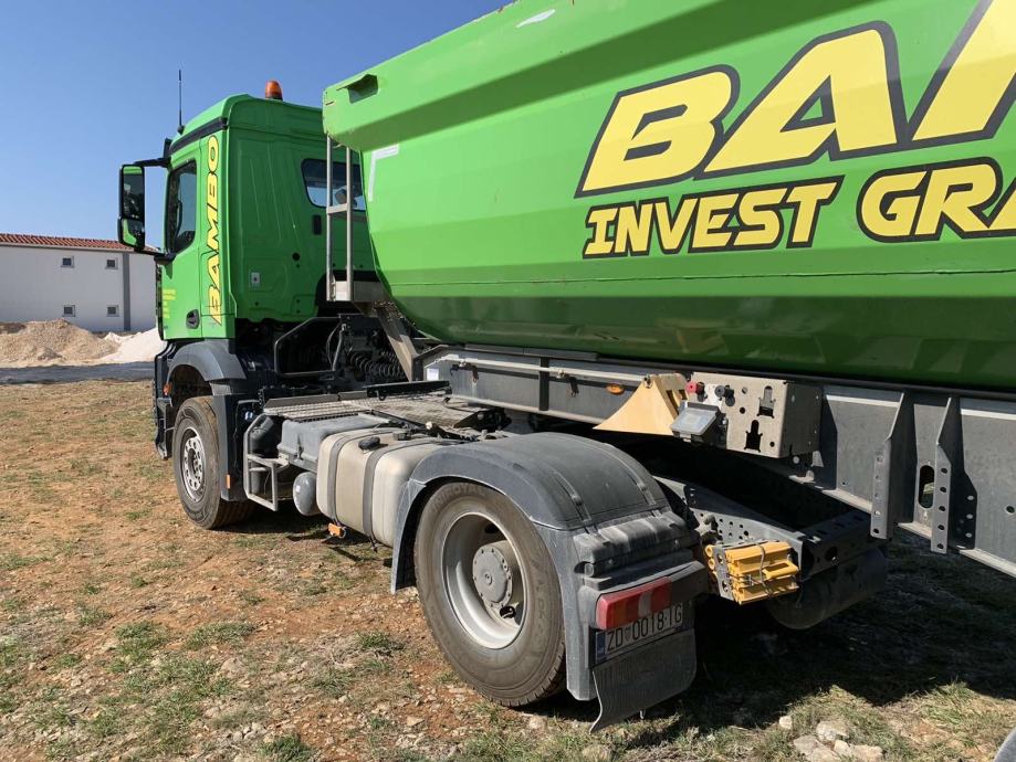 Mercedes Arox 1845 e6, 2015 god.