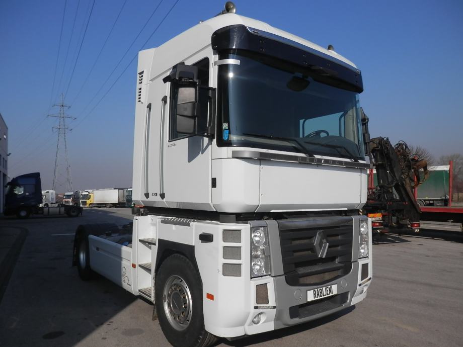 Renault Magnum 520 4x2 Tegljač Hidraulika, 2012 god.