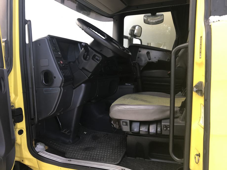 Scania R420 6x2, 2005 god.