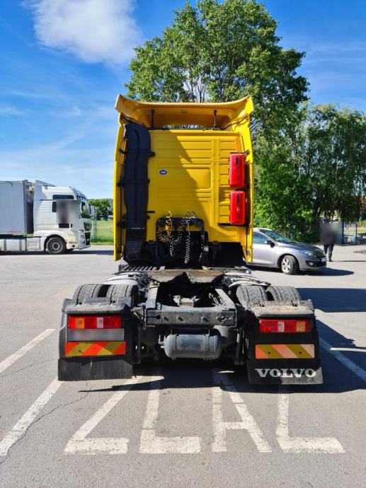 Volvo FH 420 EEV, VEB, standklima, nove gume, kvačilo...REG. DO 6/2022 ...