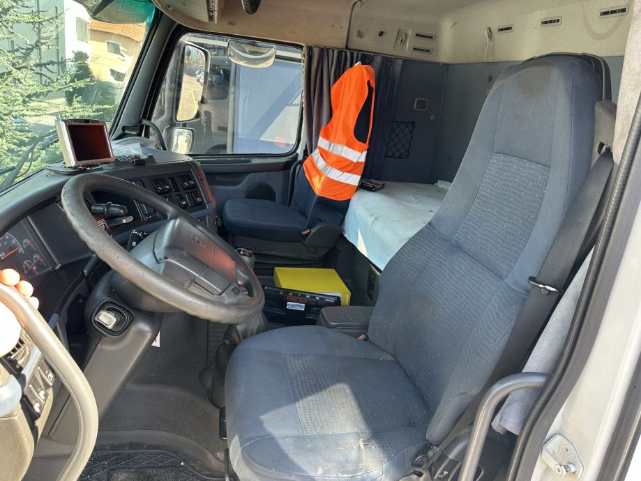 VOLVO FH 480 8x4 TEGLJAC DIZALICA COPMA 990.7 7.hydraulike + 7.jib ...