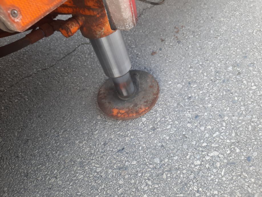 PRIKOLICA LABUDICA GOLDHOFER 4 OSOVINE, 2000 god.