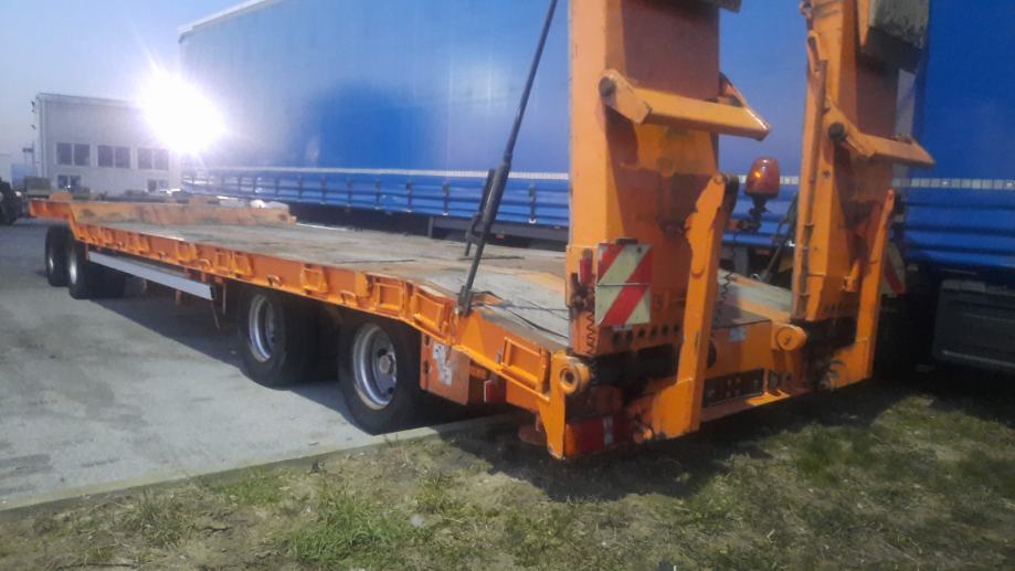 PRIKOLICA LABUDICA GOLDHOFER 4 OSOVINE, 2000 god.