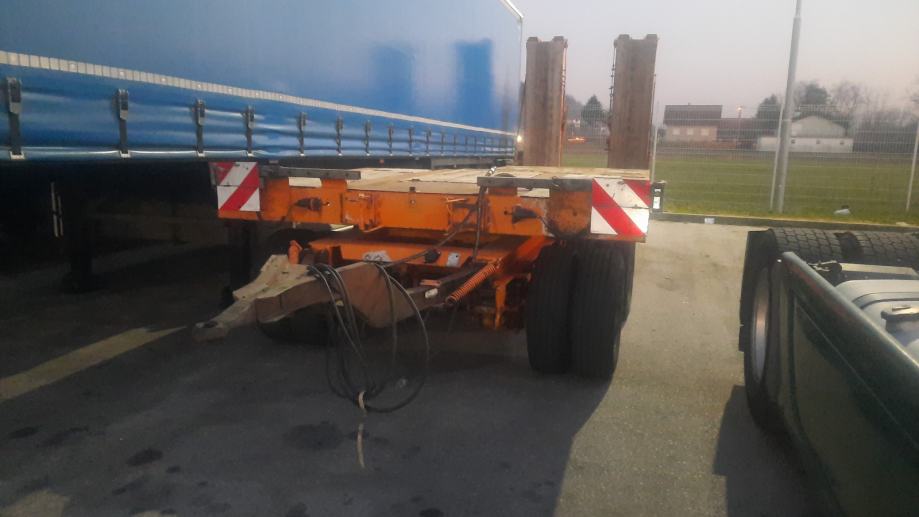 PRIKOLICA LABUDICA GOLDHOFER 4 OSOVINE, 2000 god.