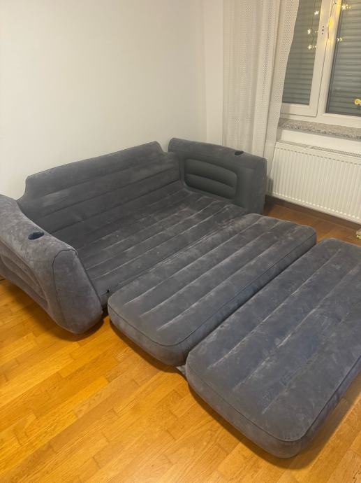 Intex sofa na razvlačenje