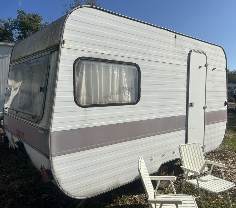 Kamp prikolica Adria 450