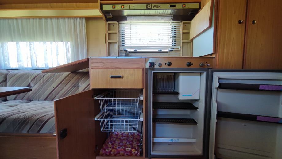 Kamp prikolica WILK DELUXE 560