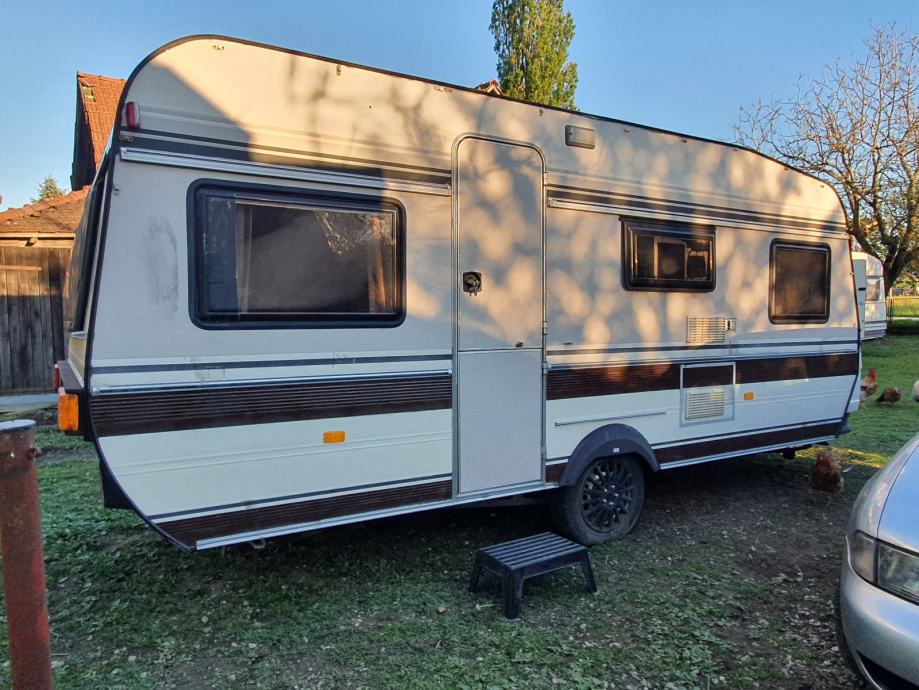 Prodajem kamp prikolice- HOBBY