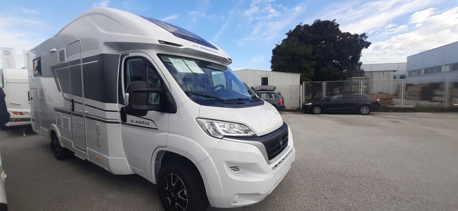 ADRIA MATRIX PLUS 670 SL - AUTOMATIK!!