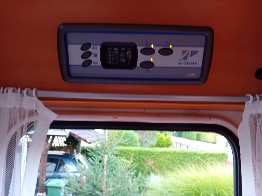 Kamper Citroen Jumper s puno dodatne opreme, registriran do 5.mjeseca