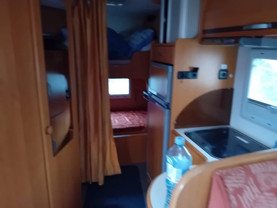 Kamper Citroen Jumper s puno dodatne opreme, registriran do 5.mjeseca