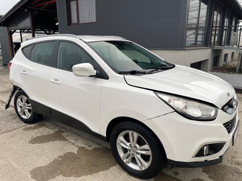 Hyundai ix35 1,7 CRDi 2011g karambol u voznom stanju prodajem.., 2011 god.