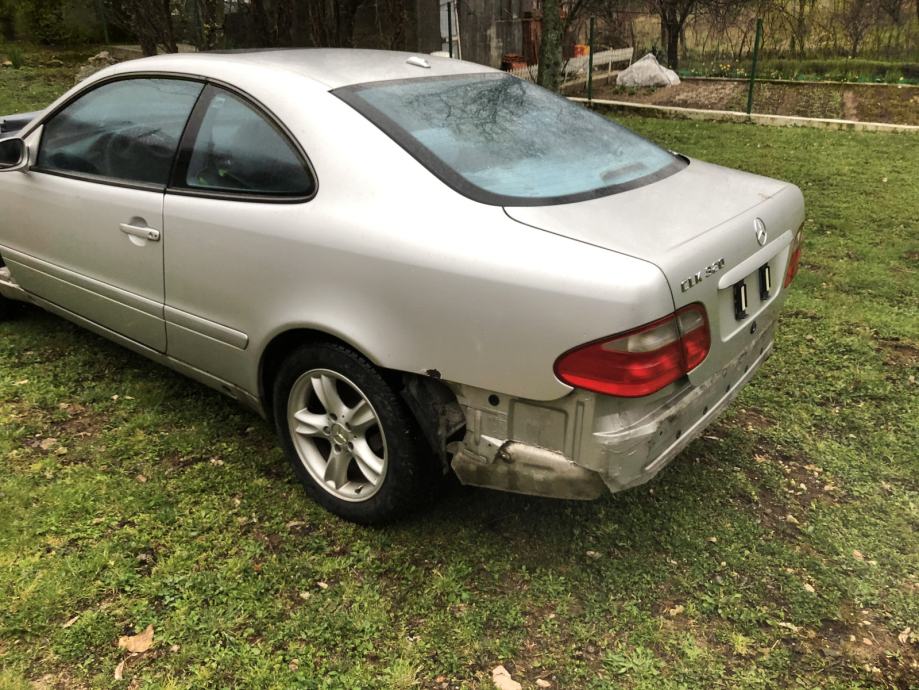 CLK 320 nije razbijen, nema katalizator, vozi, isključivo komplet, 2001 ...