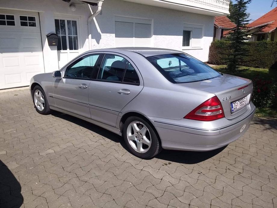 Mercedes C270 Avantgarde NIJE UVOZ!!!, 2002 god.