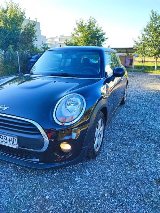 MINI One Diesel F56, 2016 god.