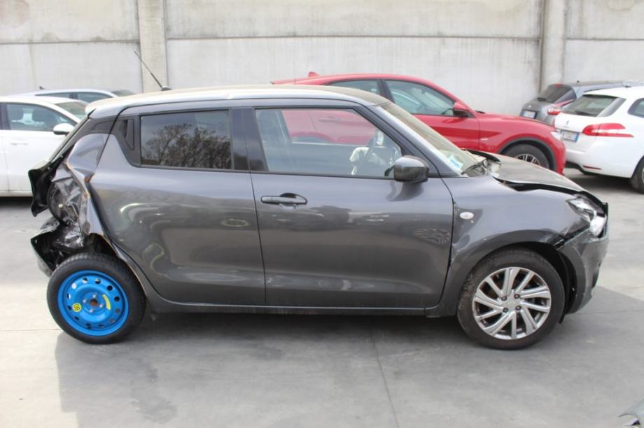 Suzuki Swift 1,2 HYBRID COOL Eletrika/Benzina, 2020 god.