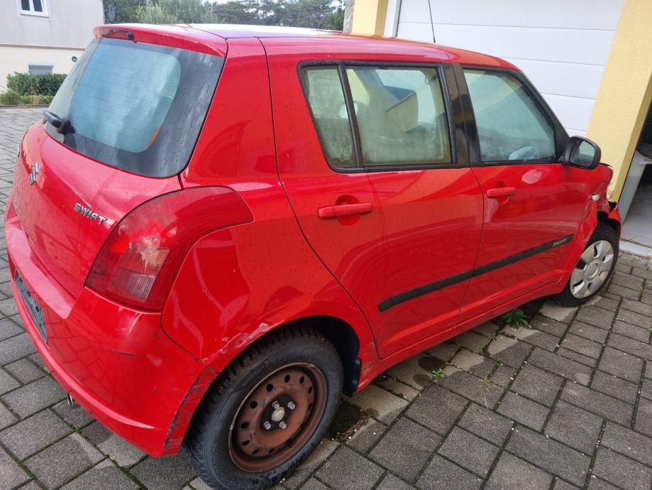 Suzuki Swift 1,3, 2007 god.