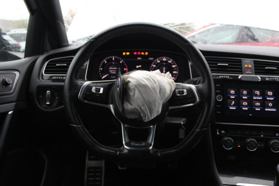 VW Golf 7 1,6 TDI R LINE BLUEMOTION, 2018 god.