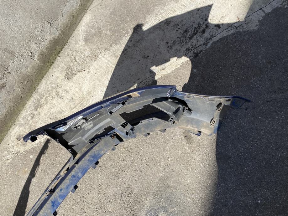 Audi a3 8v branik 8V3 807 437